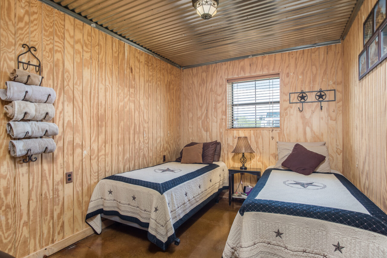 Lodging and Dining - Divided Find Ranch