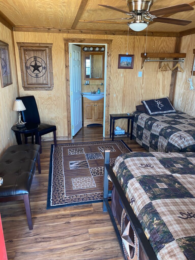 Lodging and Dining - Divided Find Ranch